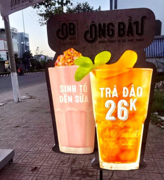 Top 50+ mẫu thiết kế standee đẹp mắt, ấn tượng nhất 2022